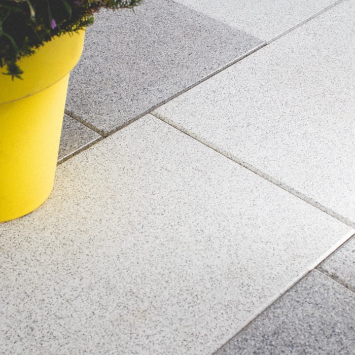 Braemar Premium Paving Slabs for Gardens & Patios