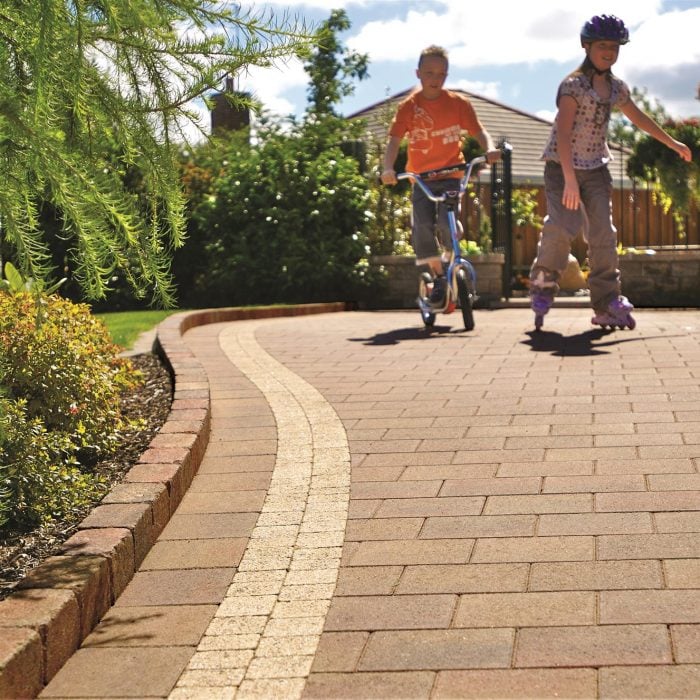 Concrete Kerbs Blocks For Garden Edgings