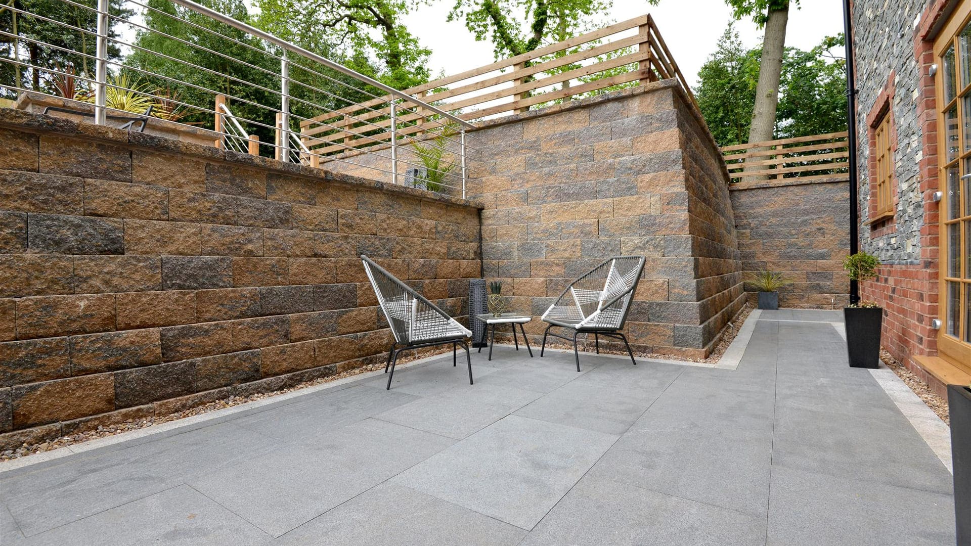 What is the best retaining wall installation method for my residential ...