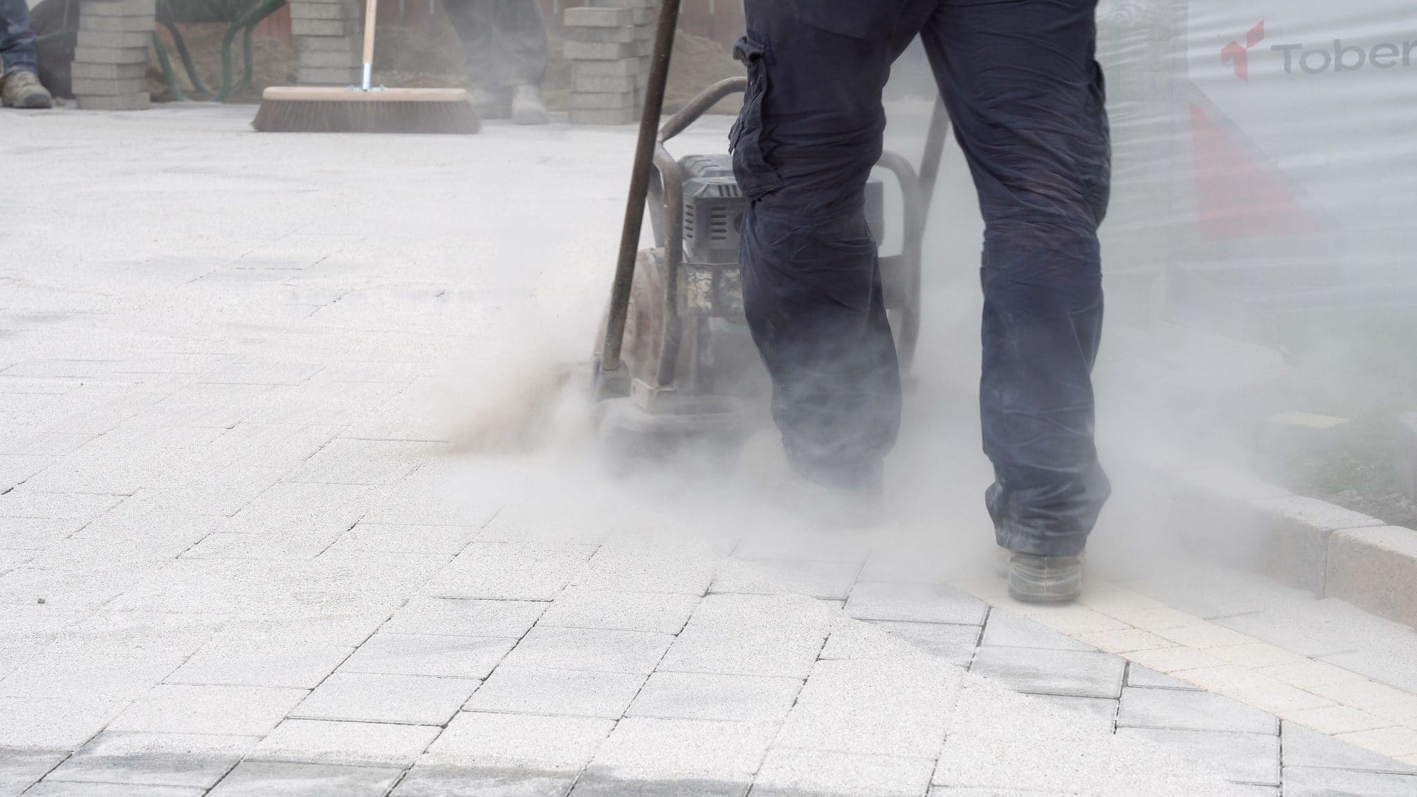 Why is a sub base important for paving blocks?